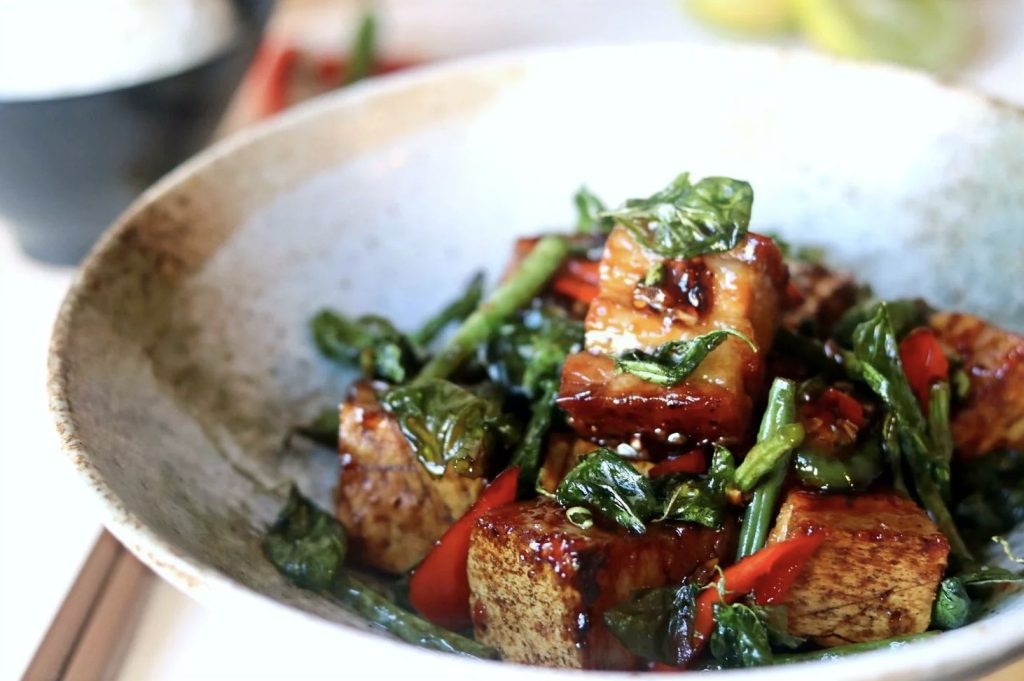 Kra Pao Moo Grob Thai Crispy Pork With Basil 17ngon